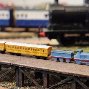 Tiny Trains! FR K2 'large Seagull' Class 21 Locomotive & 2 Coaches - T ...