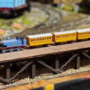 Tiny Trains! LBSCR E2 Class Locomotive & 4 Coaches - T Gauge Static, 3D ...