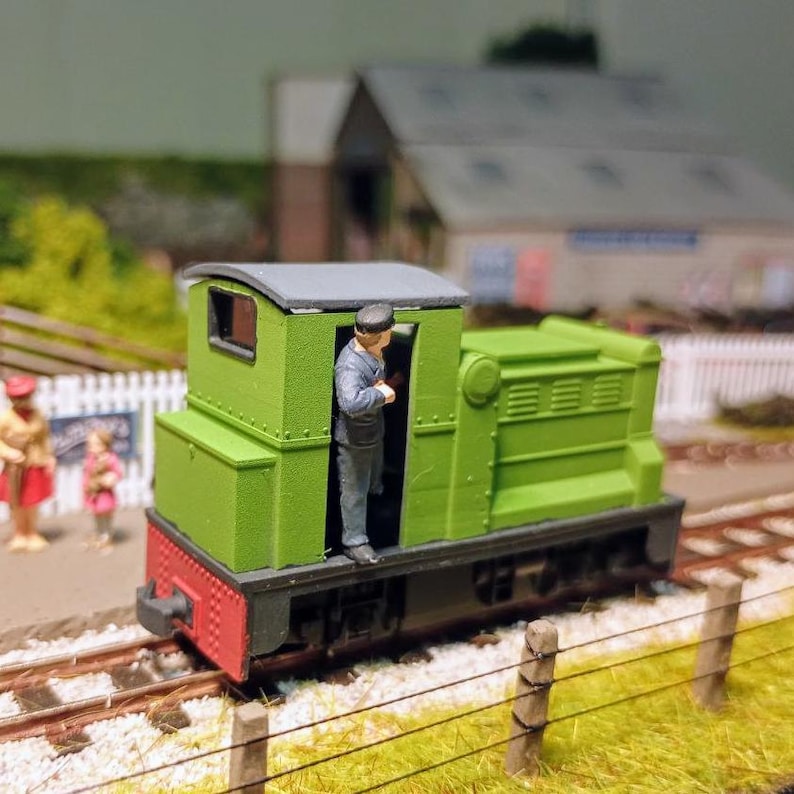 009 Classic Ruston Diesel Locomotive - Fits Kato 11-109 Chassis - 009 ...