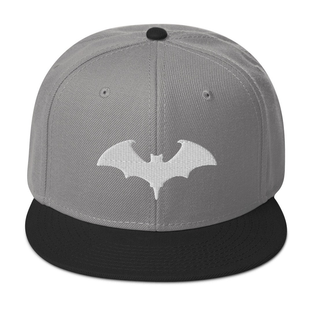 Vampire Bat Goth Style Halloween Embroidered Flat Bill Cap Snapback Hat ...