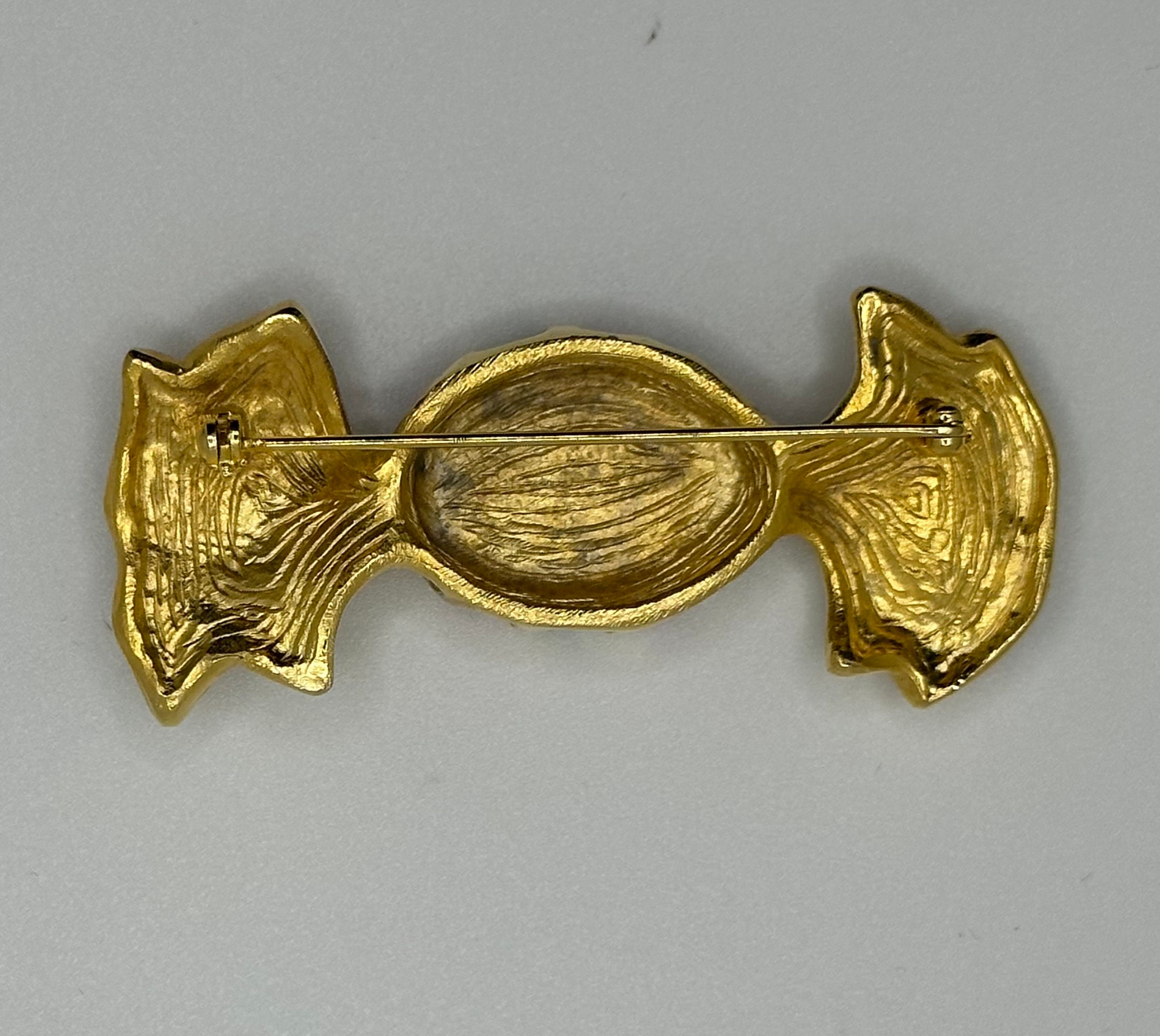 Vintage Red, Green and Gold Tone Metal Three Dimensional Wrapped Candy ...