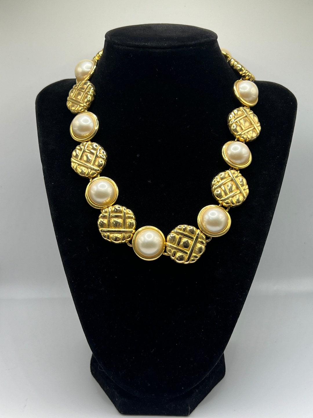 VINTAGE Caged Pearls Faux Pearls and Yellow Gold Plated Unique Pattern ...
