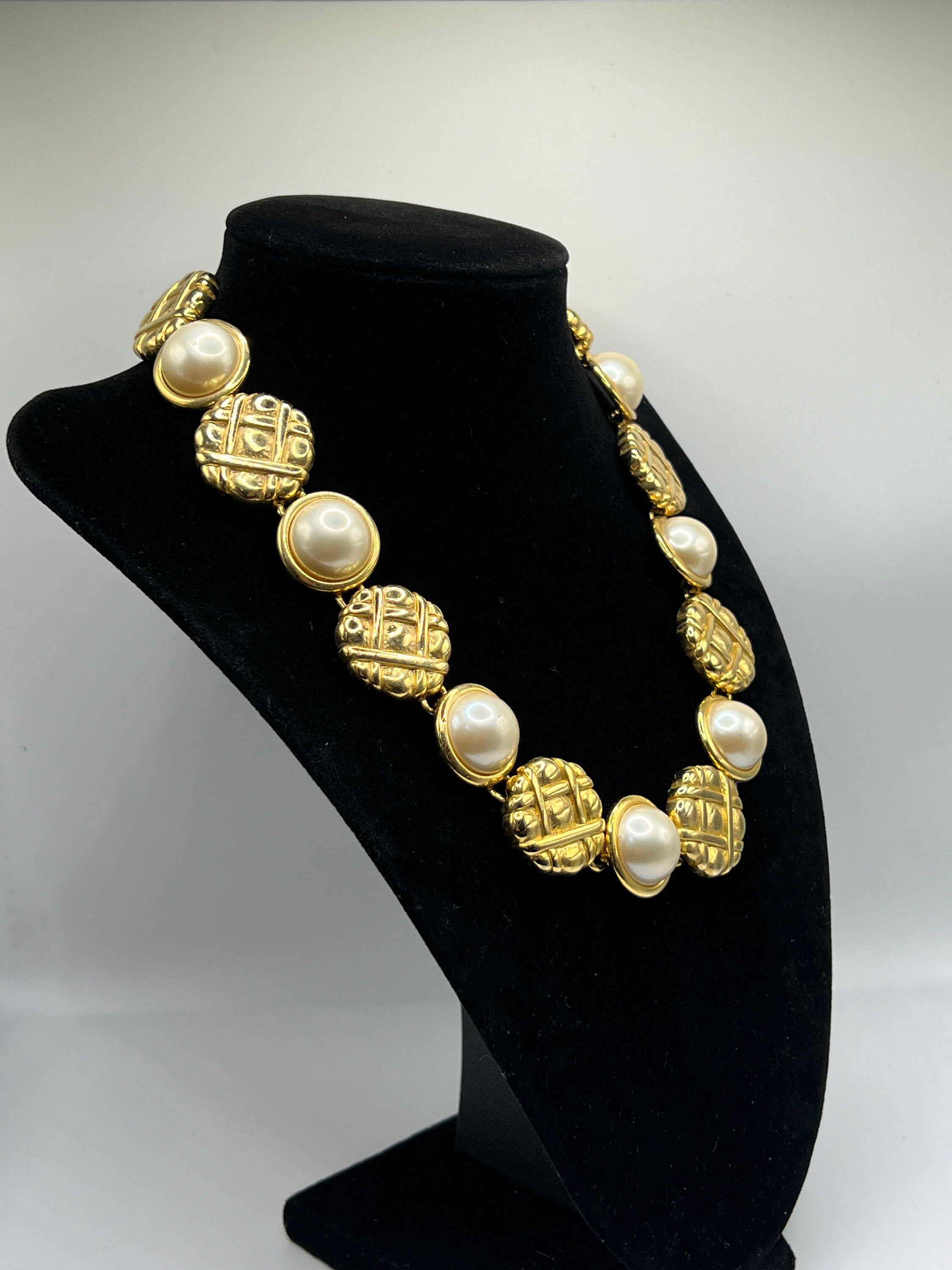 VINTAGE Caged Pearls Faux Pearls and Yellow Gold Plated Unique Pattern ...