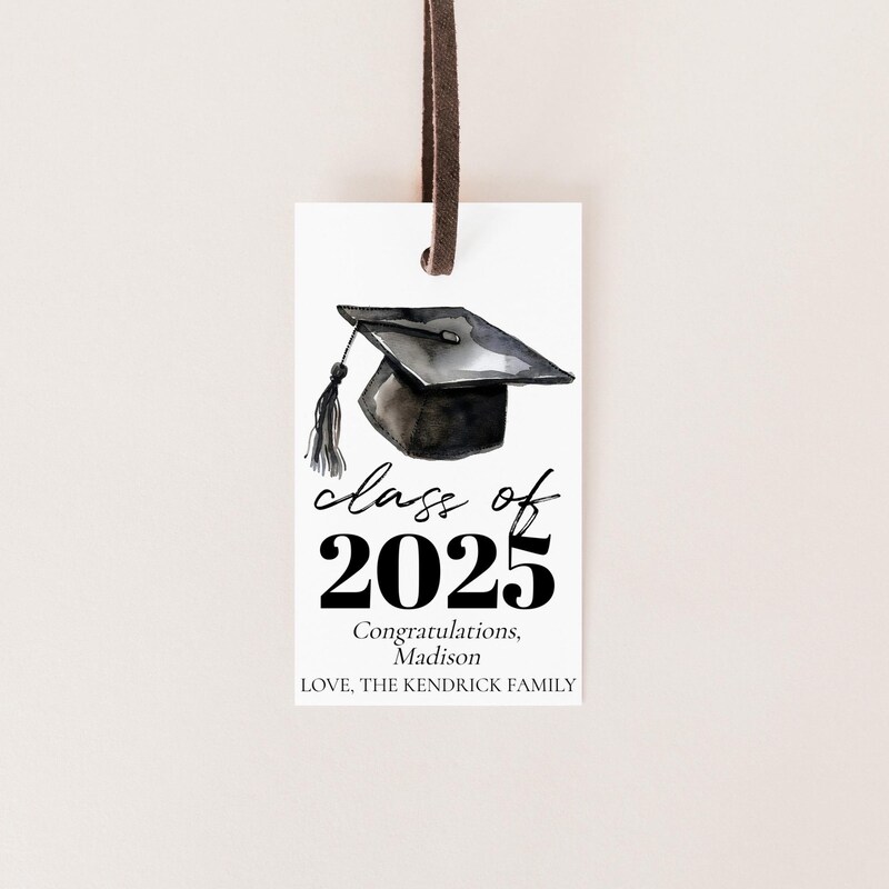 Graduation Gift Tags - 60+ Gift Ideas for 2025