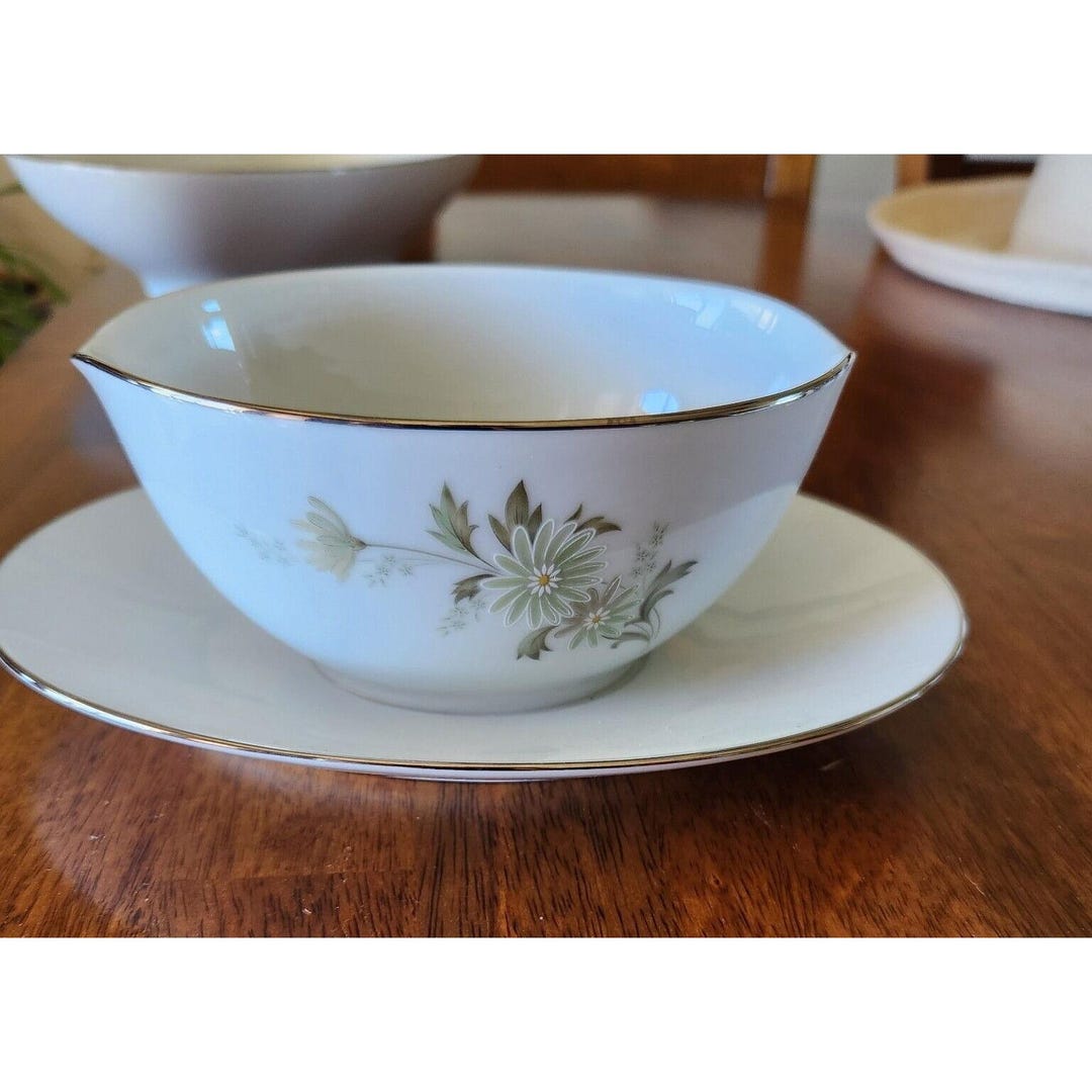 Vintage Noritake White Green Daisy Floral Soroya 6853 Gravy Boat ...