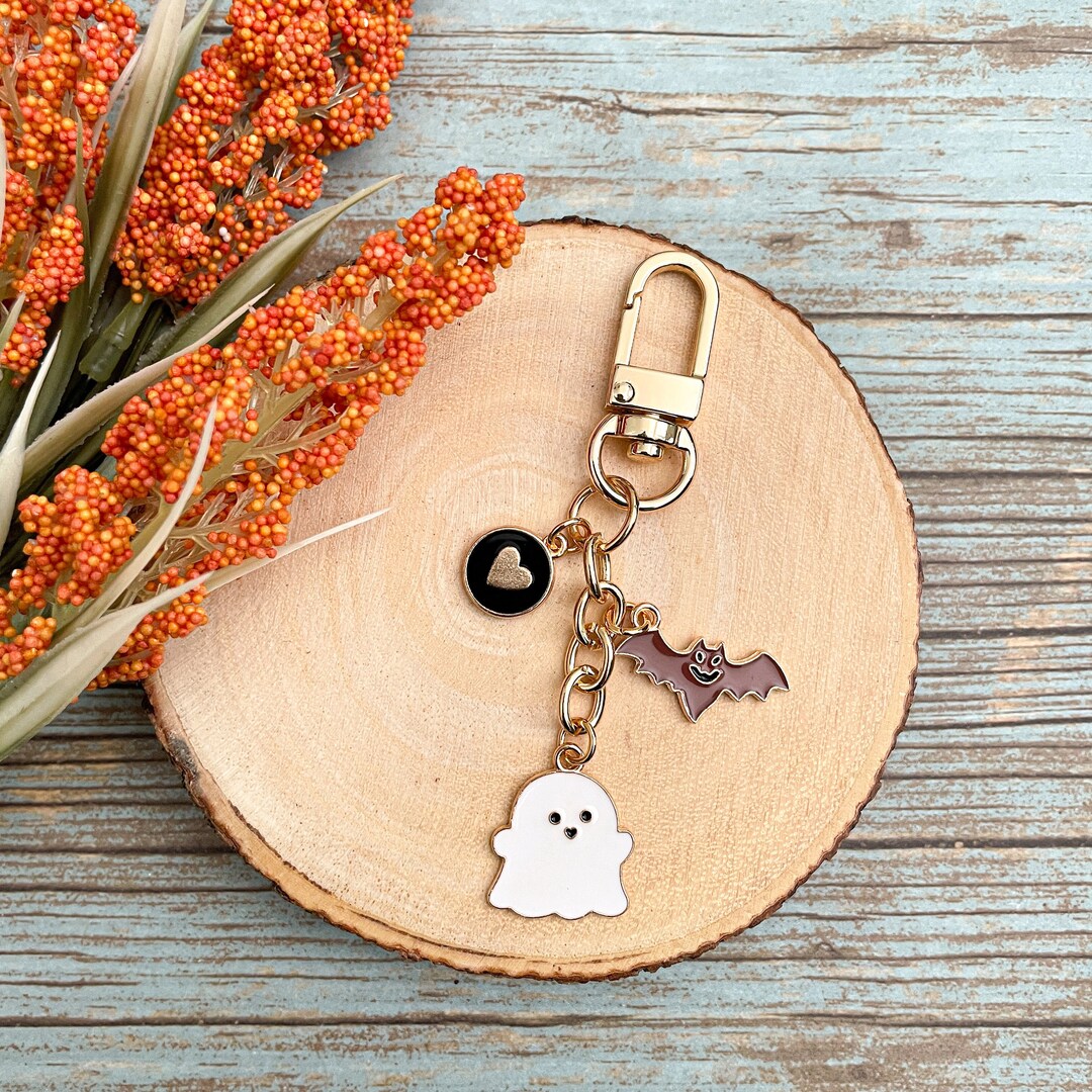 Ghost Bat Halloween Keychain, Spooky Halloween Ghost Enamel Keychain ...