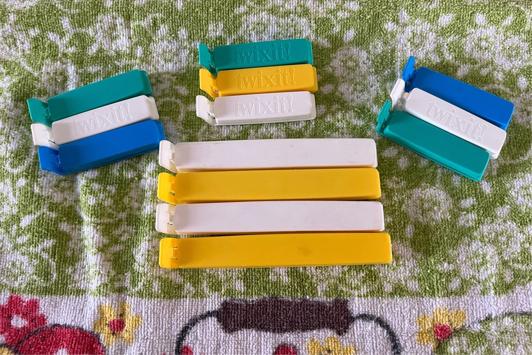 Vintage Set of Twixit Bag Storage Clips-4 Large 4 and 9 Small 2 ...