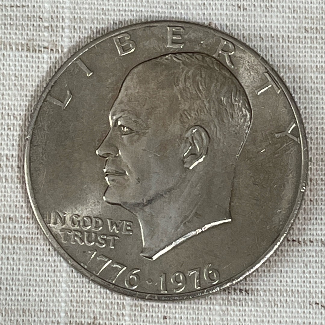 1976 P Eisenhower Dollar - 1776-1976 Bicentennial Coin - Circulated ...
