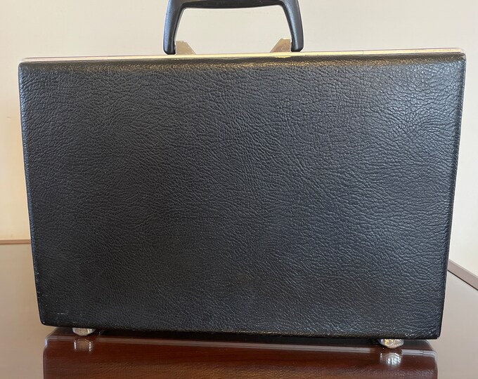 Vintage Hard Side Briefcase Expanding File Pockets W/ Snap Closure ...