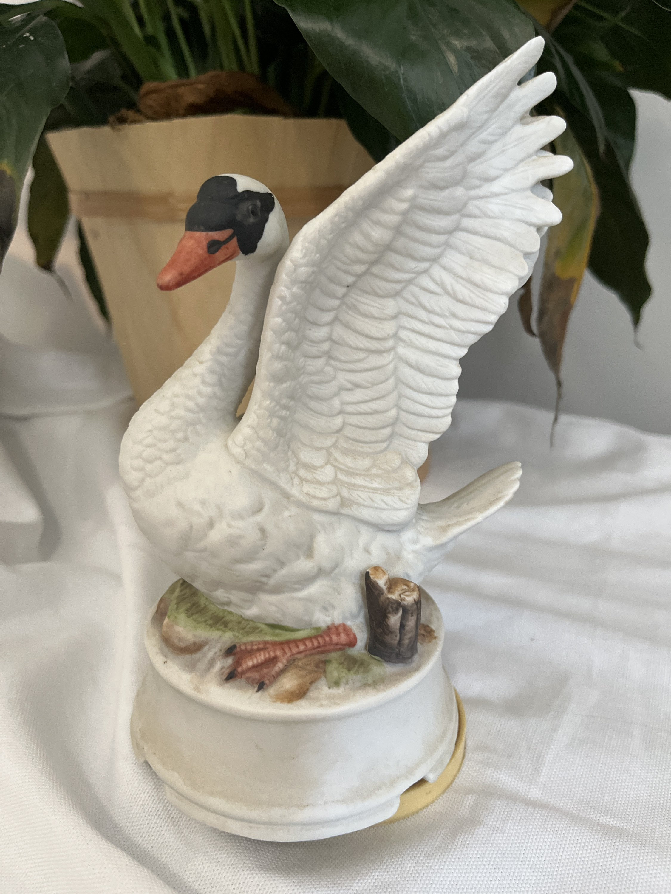 Vintage Rotating Music Box Swan Hand Painted Porcelain - Etsy