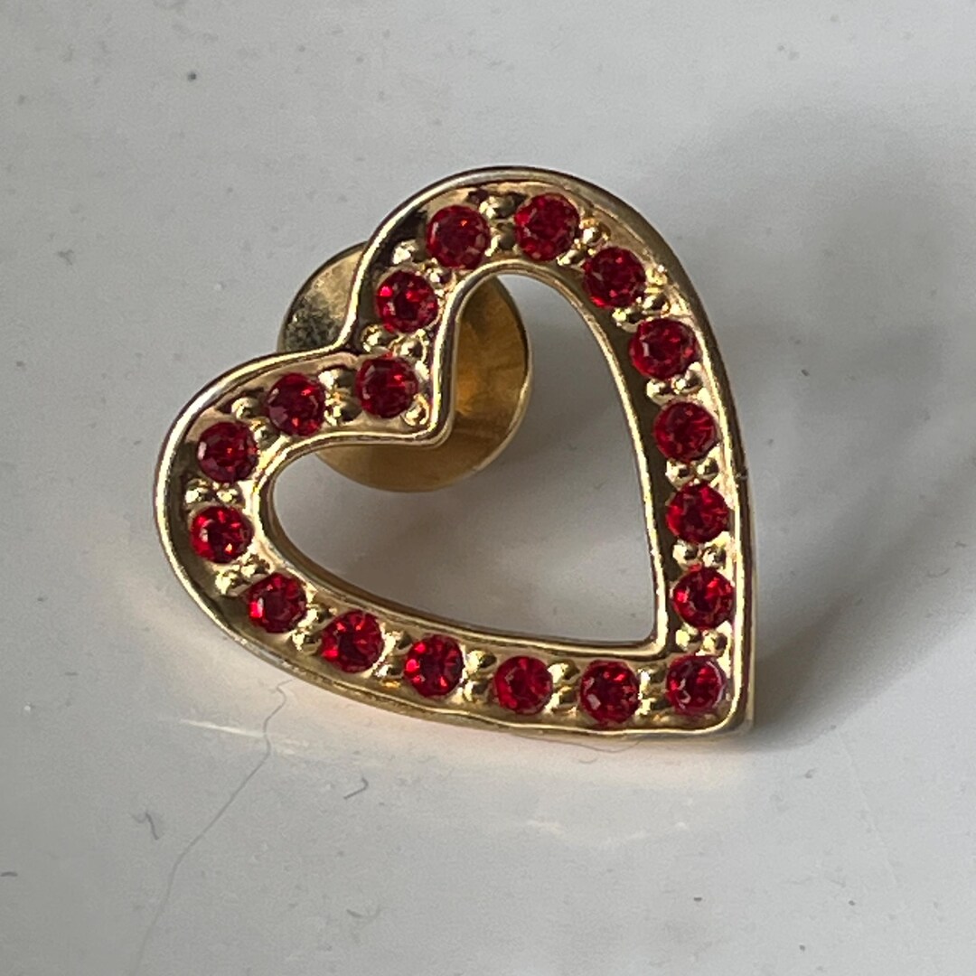 Vintage Avon Open Heart Lapel Pin - Gold Tone Heart Lapel Pine With Red ...