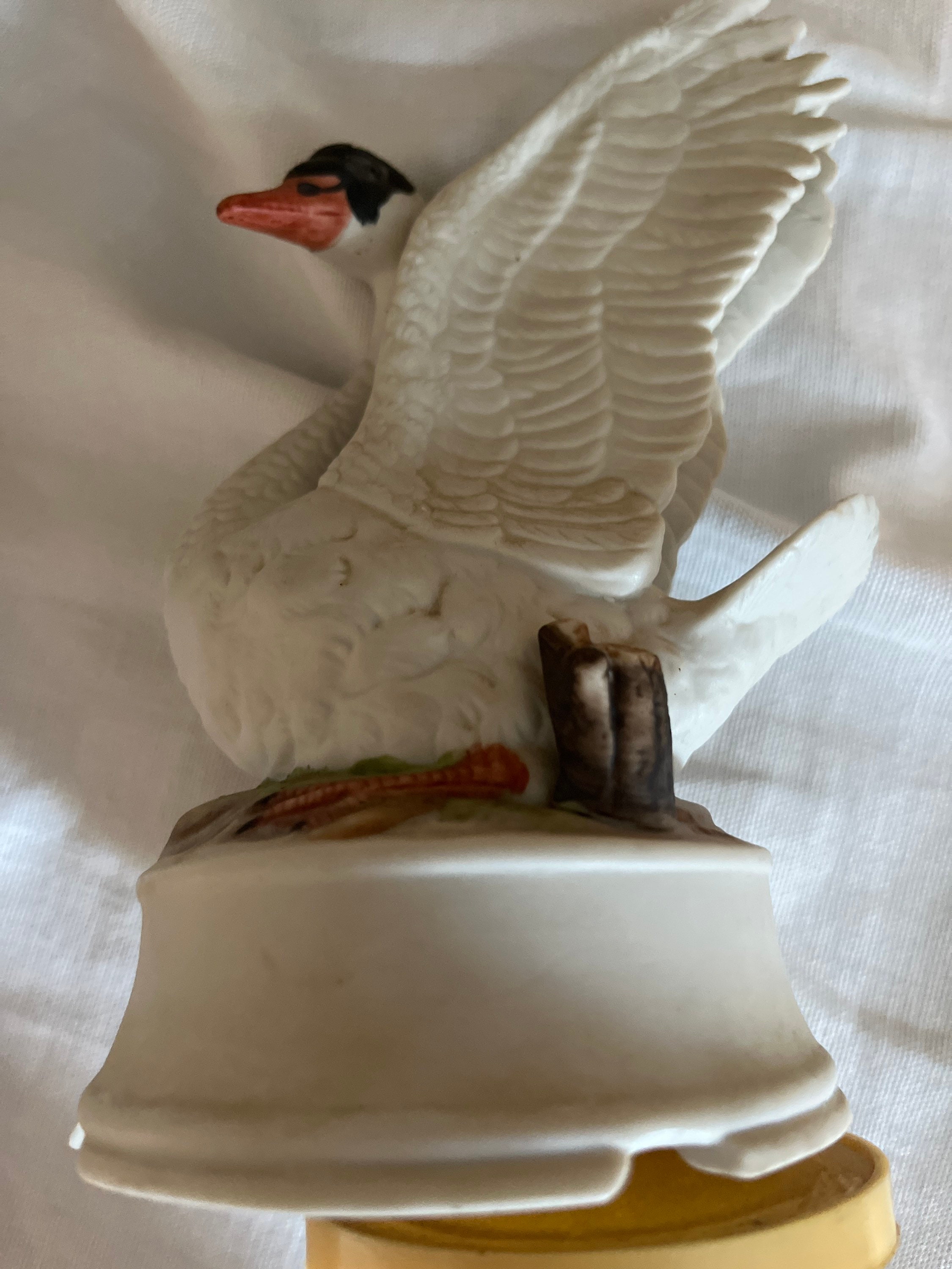 Vintage Rotating Music Box Swan Hand Painted Porcelain - Etsy
