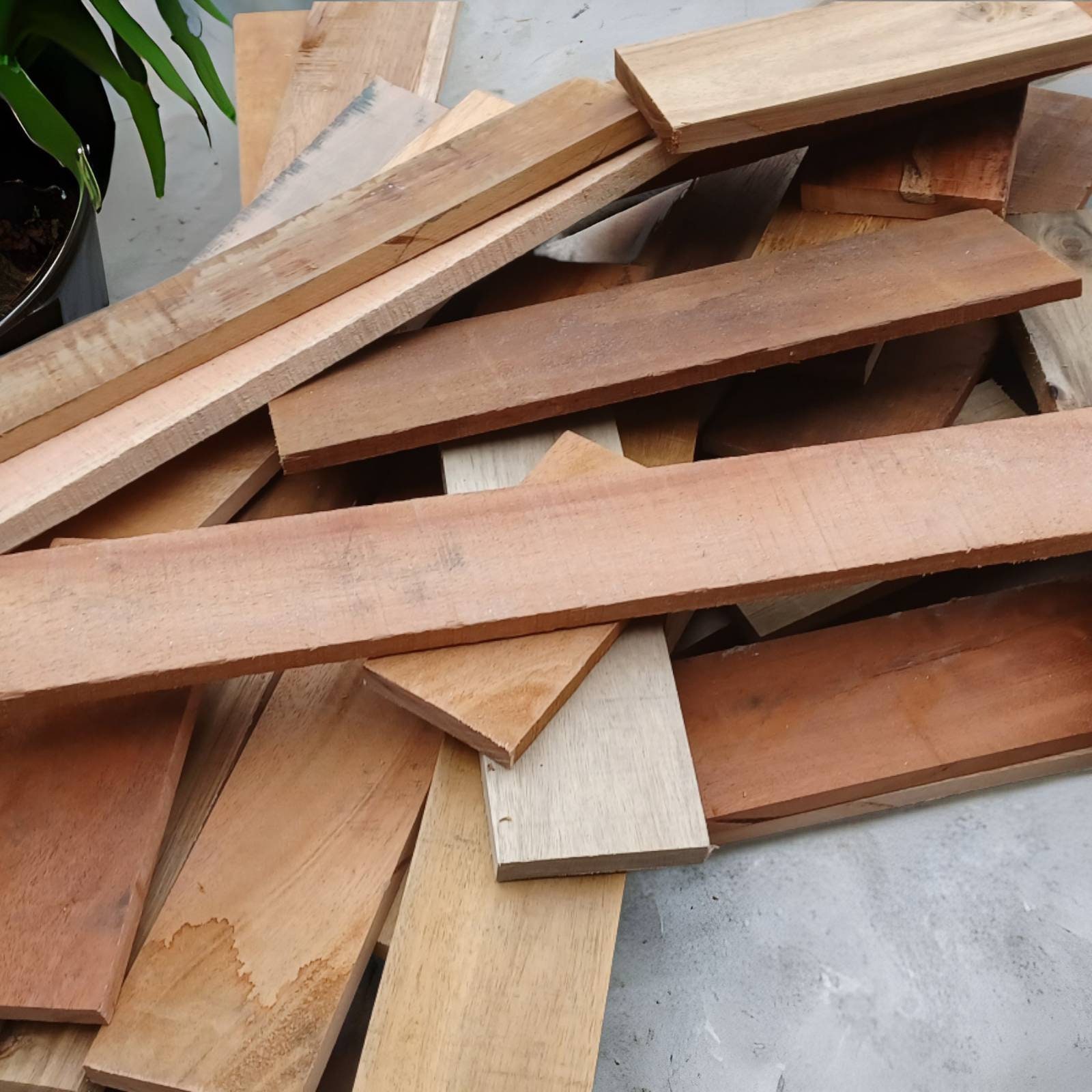 Hardwood Workshop off Cuts,woodworks Crafts,hobby,wood Materials ...