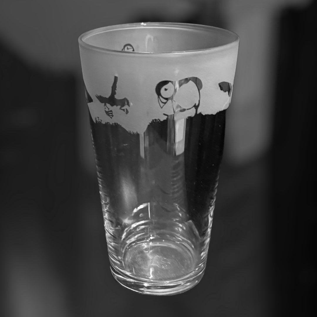 PUFFIN BEER GLASS | 57cl Conical Pint Glass With Engraved Puffin Frieze ...