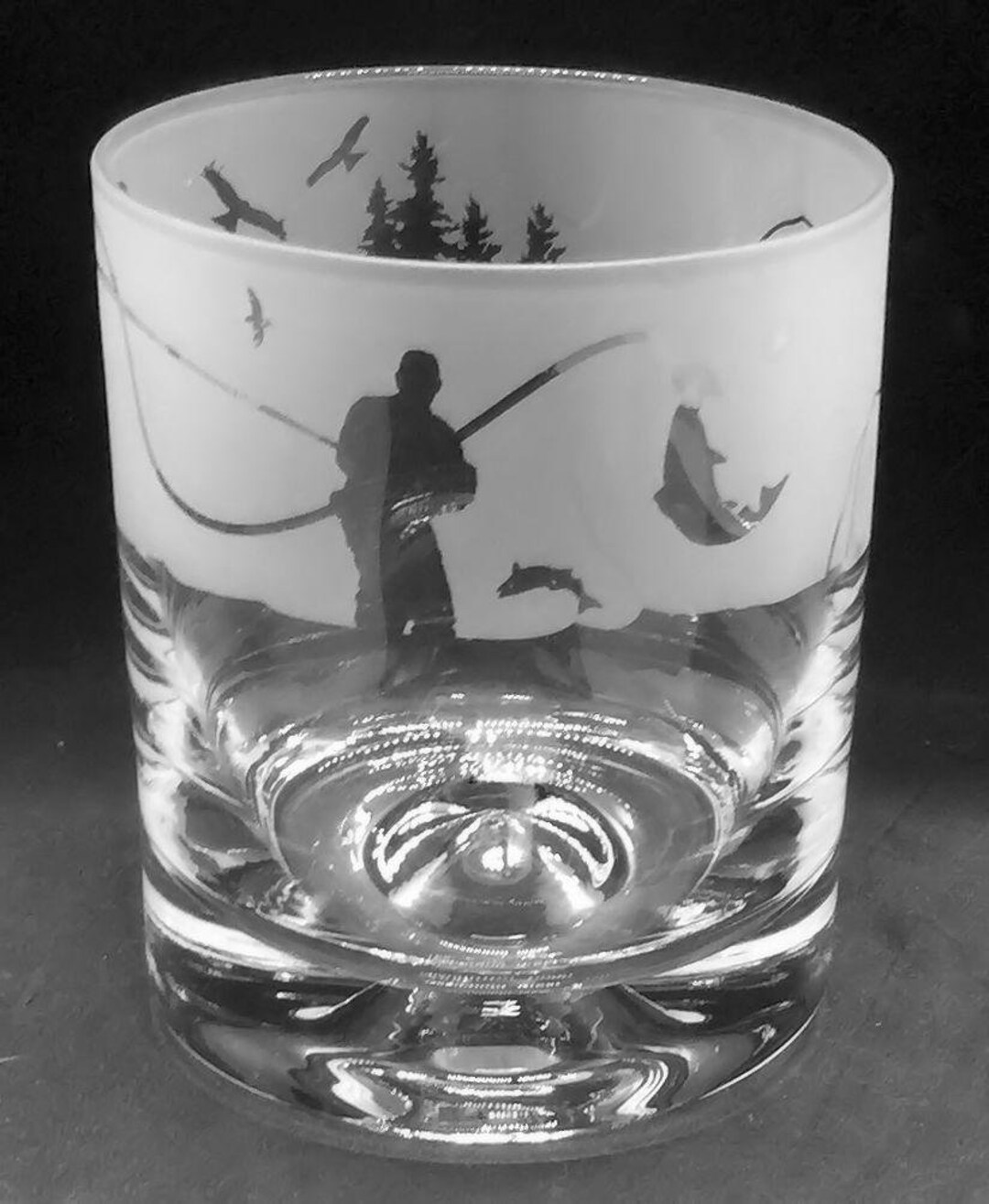 FISHING WHISKY GLASS | 30cl Glass Whisky Tumbler With Fisherman Frieze ...