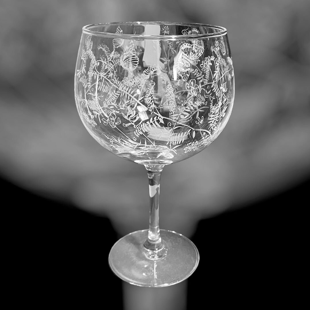 COUNTRY FLOWER GARDEN Gin Glass 70cl Glass Gin Balloon With Country ...