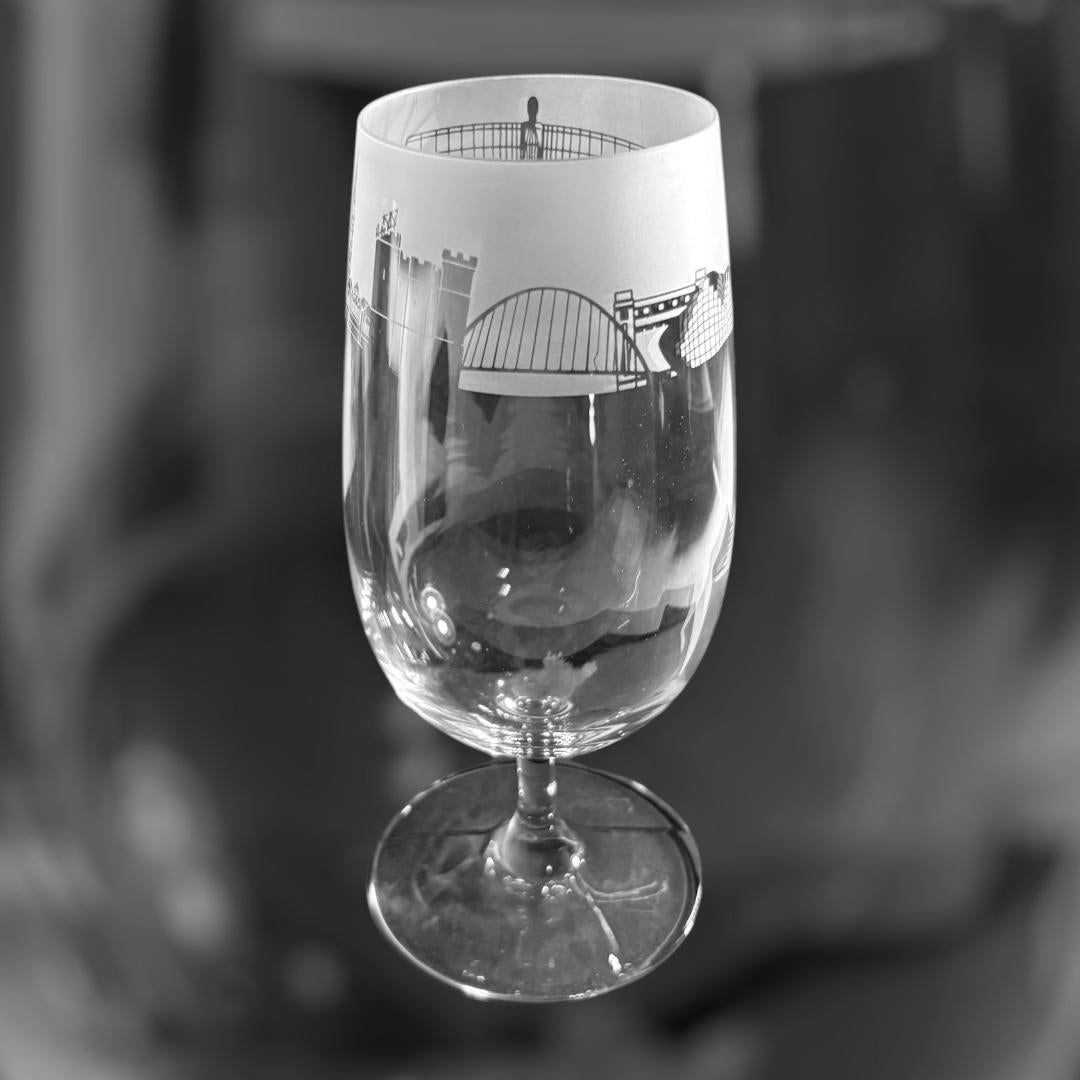 NEWCASTLE GLASS | Craft Beer Glass - Iced Tea Glass - Water Glass ...