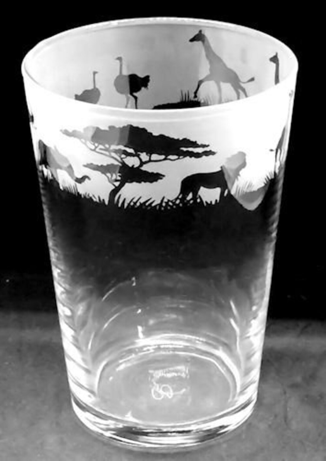 SAFARI PINT GLASS | 57cl Conical Pint Glass With Safari Frieze Design ...