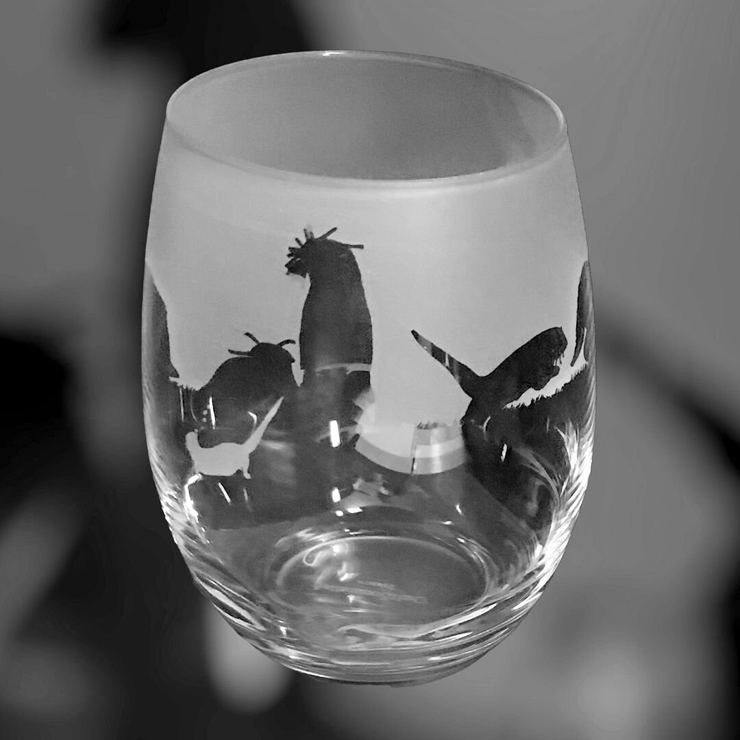 OTTER GLASS | 36cl Stemless Wine / Water Glass With Otter Frieze Design ...