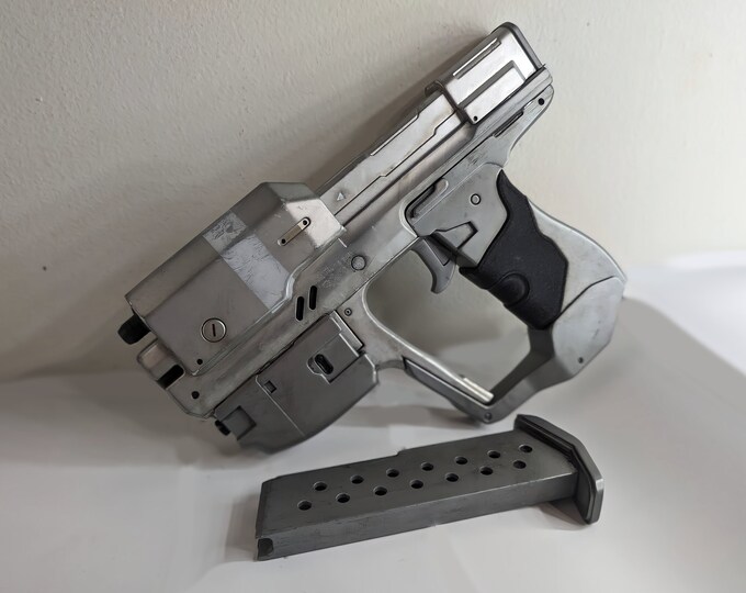 M6H Magnum Halo 4 Prop - Etsy