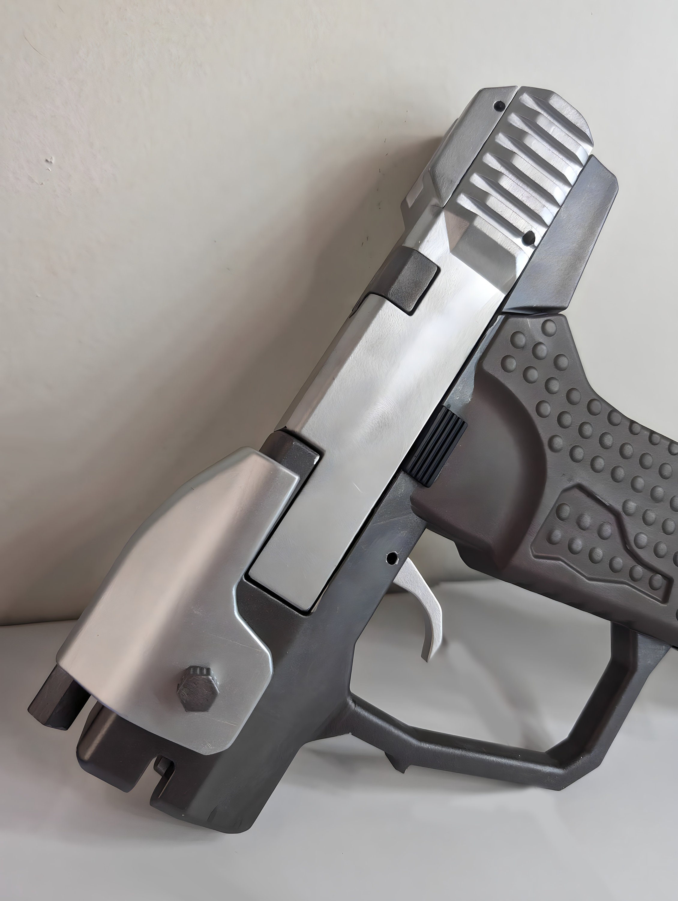 M6D Magnum Halo 5 Prop - Etsy