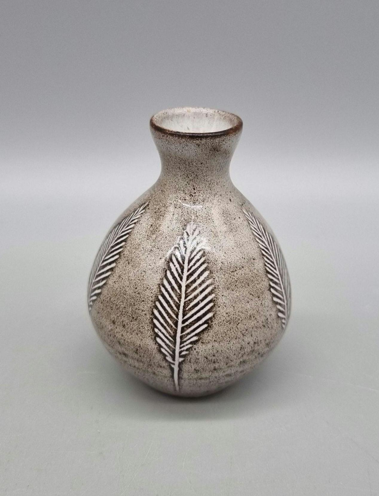 A David Leach, Miniature Studio Pottery Bud / Posy Vase, Bulb Fern Leaf ...
