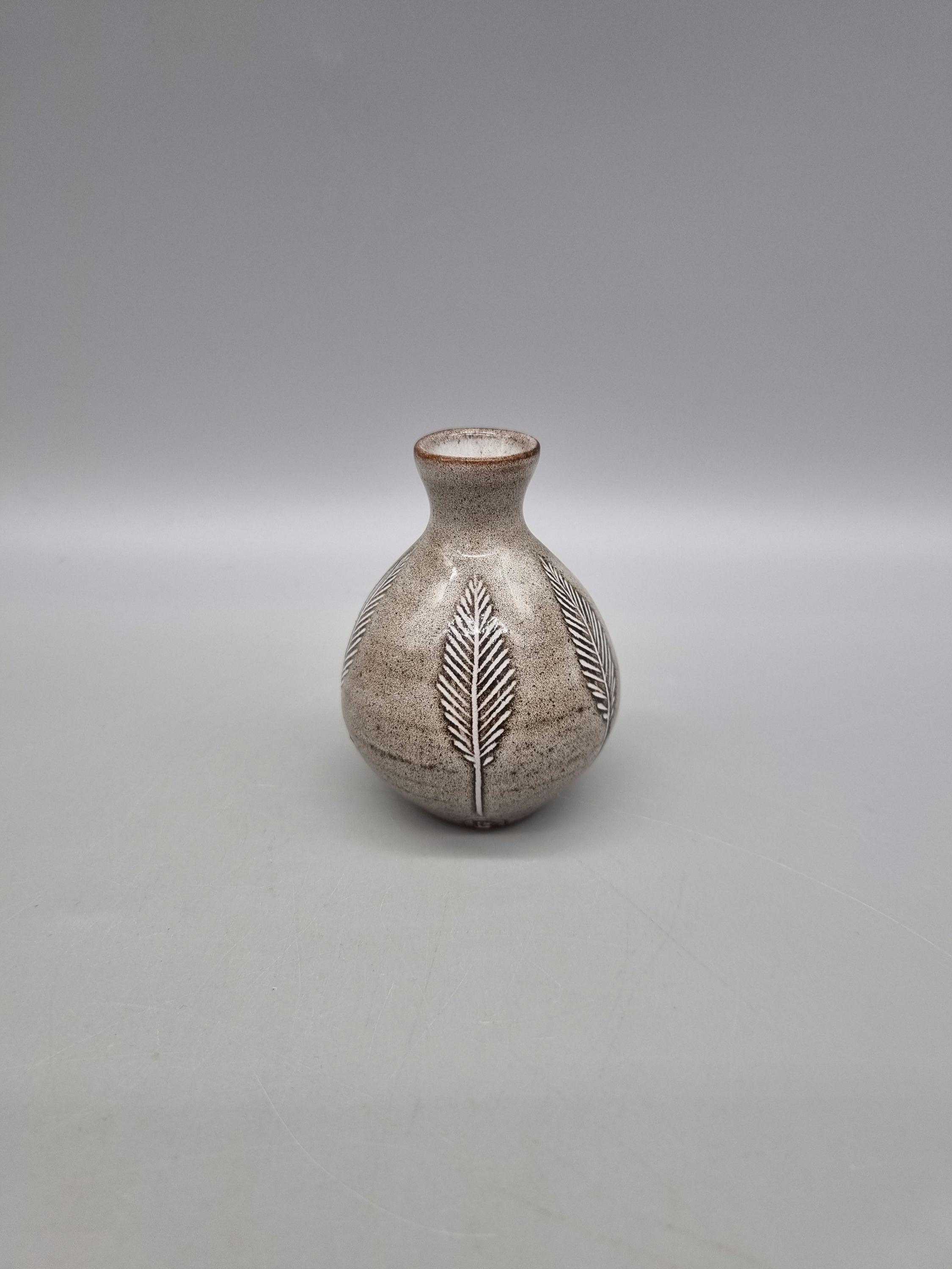 A David Leach, Miniature Studio Pottery Bud / Posy Vase, Bulb Fern Leaf ...