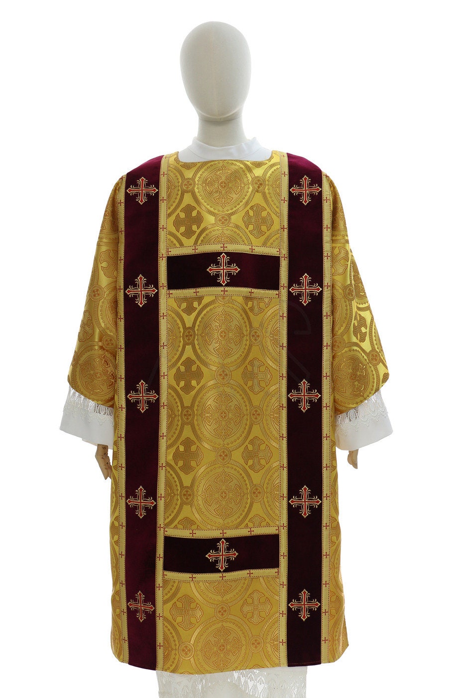 Set of Semi Gothic Chasuble and 2 Matching Dalmatics - Proposal for ...