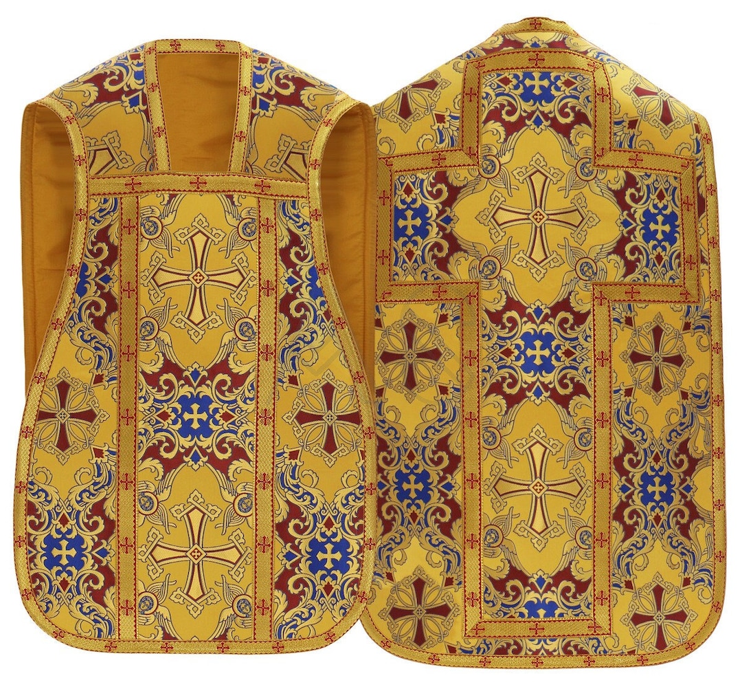 Gold Roman Chasuble With Matching Stole, Maniple, Burse and Chalice ...