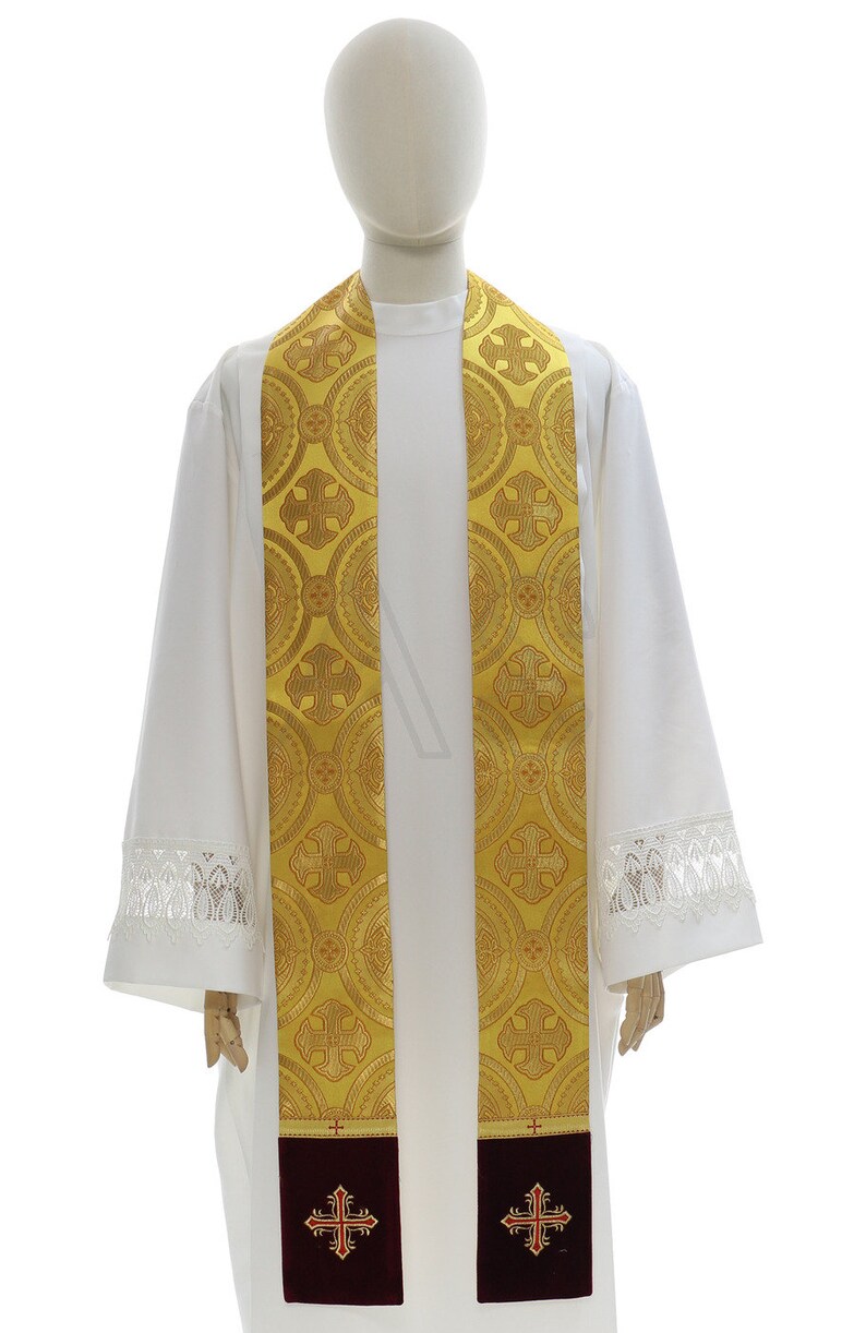 Semi Gothic Chasuble With Matching Table - Proposal for Easter - Etsy