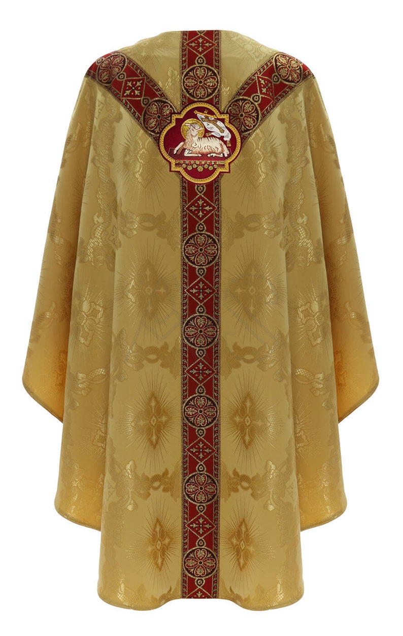 Semi Gothic Chasuble With Matching Table - Embroidered Lamb, Propose ...