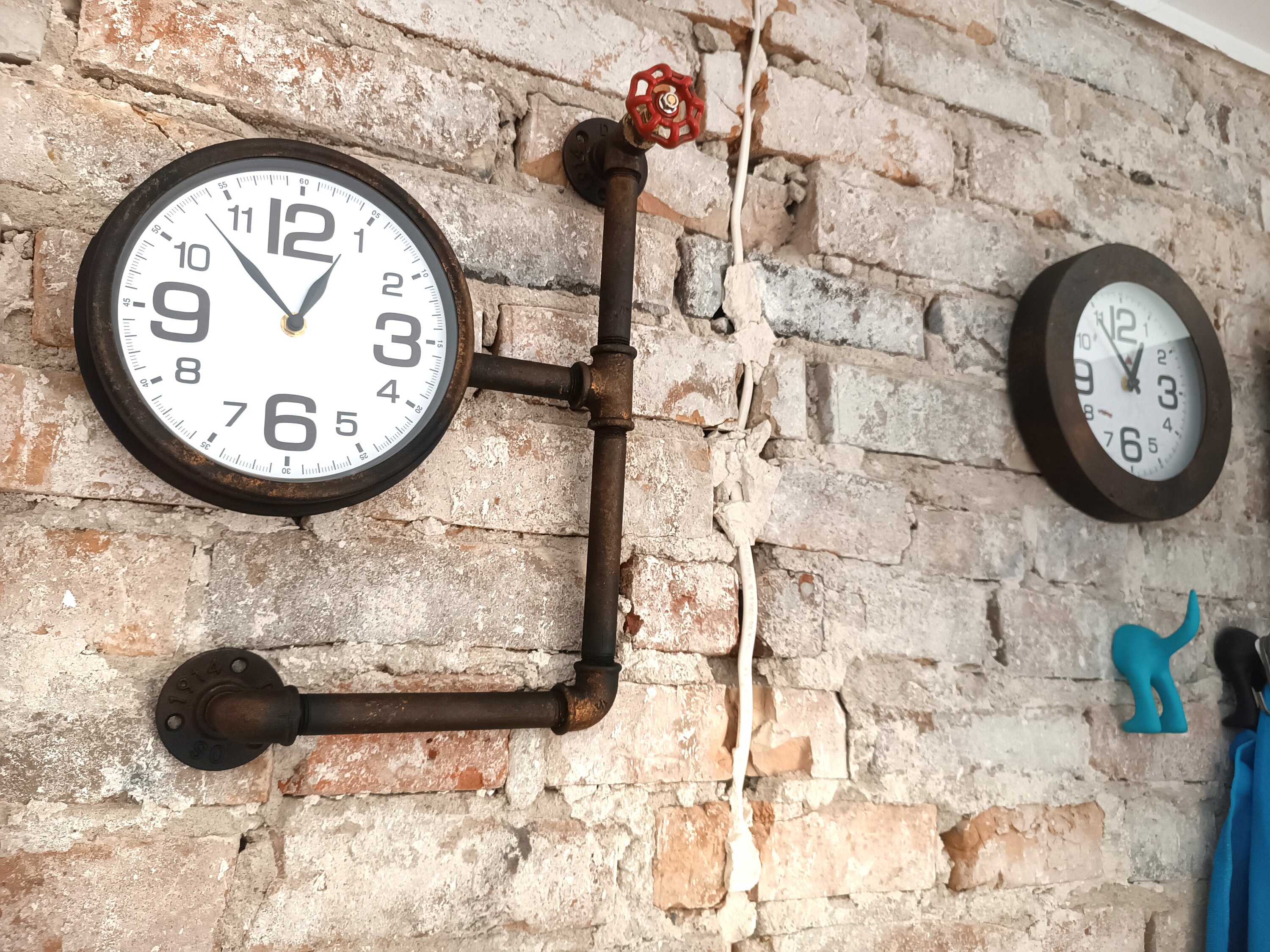 Industrial Style Clock, Made of Steel Pipes, Wall Clock, Quiet, Black ...