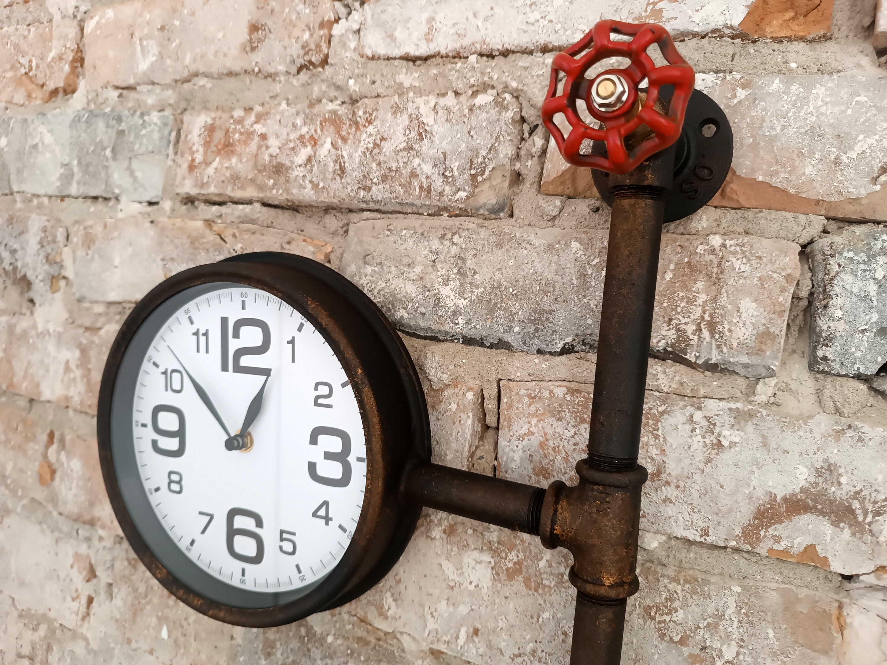 Industrial Style Clock, Made of Steel Pipes, Wall Clock, Quiet, Black ...