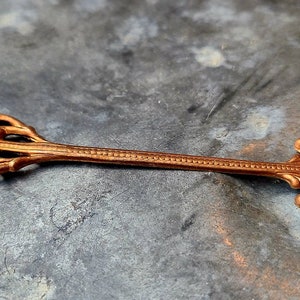 1 Vintage Raw Brass Stamping ~ Large Victorian Style Arrow ~ Ornate ...
