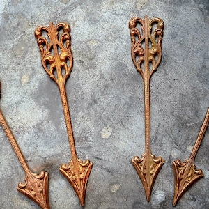 1 Vintage Raw Brass Stamping ~ Large Victorian Style Arrow ~ Ornate ...