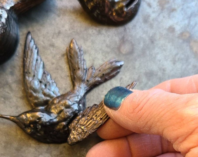 DIY Jewelry Lifesized Hummingbird Stamping Large Vintage Brass Gunmetal ...