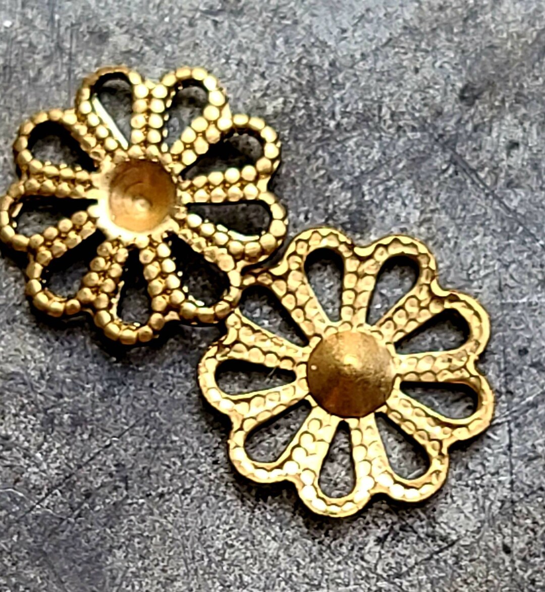 12 Vintage Stunning Small Brass Flower Connector, Spacer Bead, Petal ...