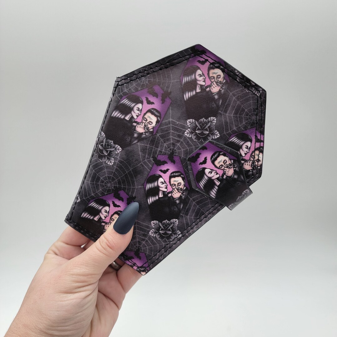 Medium Bifold Coffin Wallet Couple Goals Print - Etsy