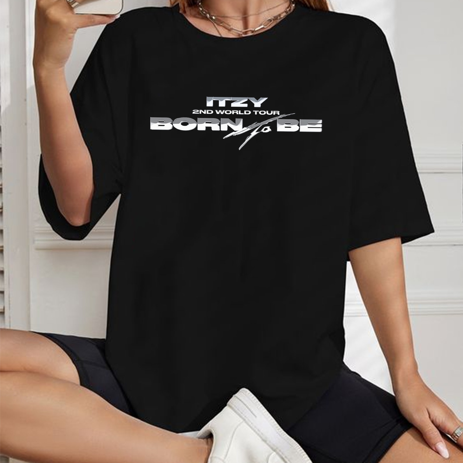 ITZY Born to Be 2nd World Tour Sweatshirt, Itzy World Tour Shirt, Itzy ...