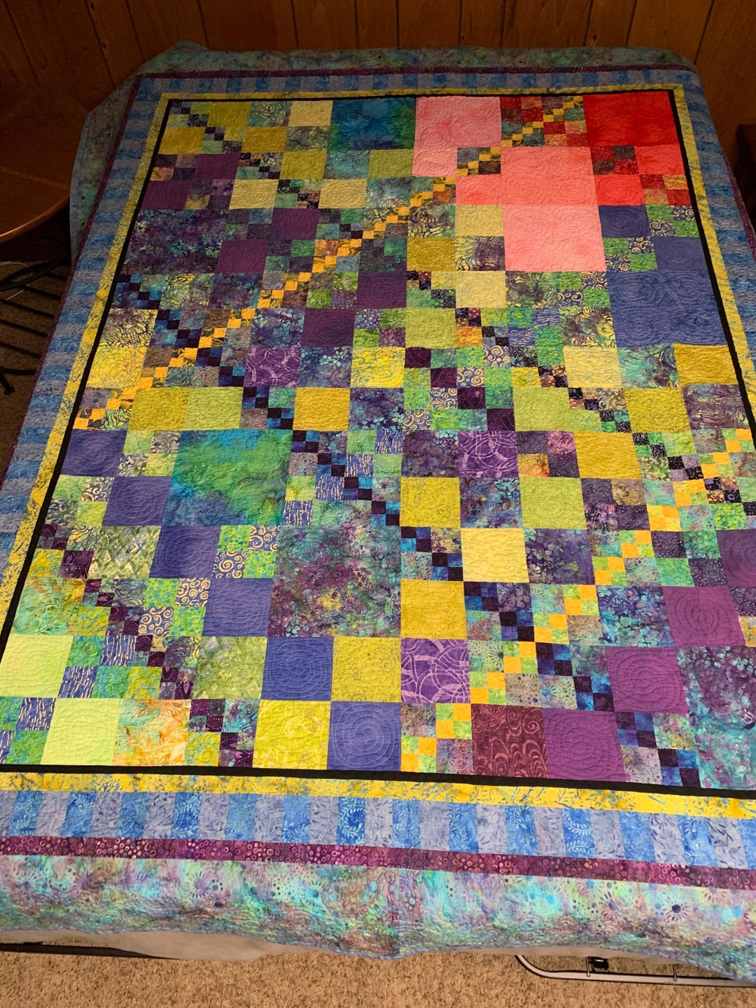 Handmade Colorful Quilt: Free Motion Quilting - Etsy