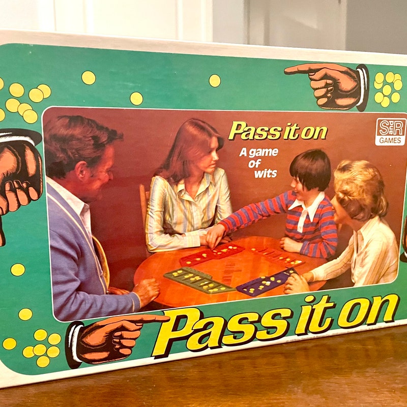 Retro Board Game - Etsy