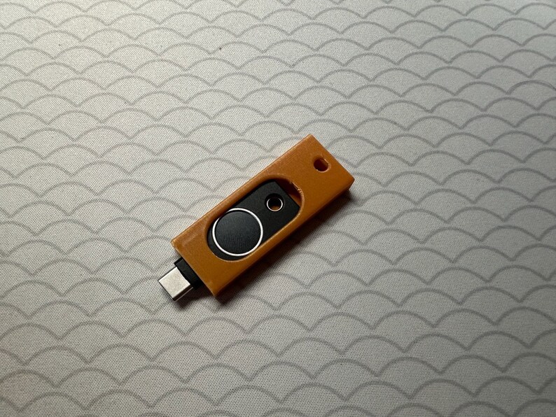 Yubikey 5C C Bio Case - Slideout Case/keychain for Your Yubikey ...