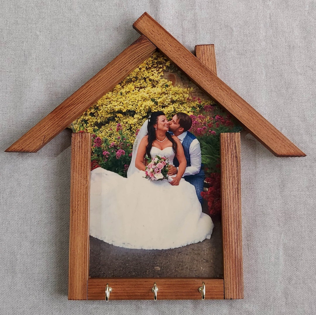 Wooden Home Family Key Box ,personalised Custom Gift ,rustic Key ...