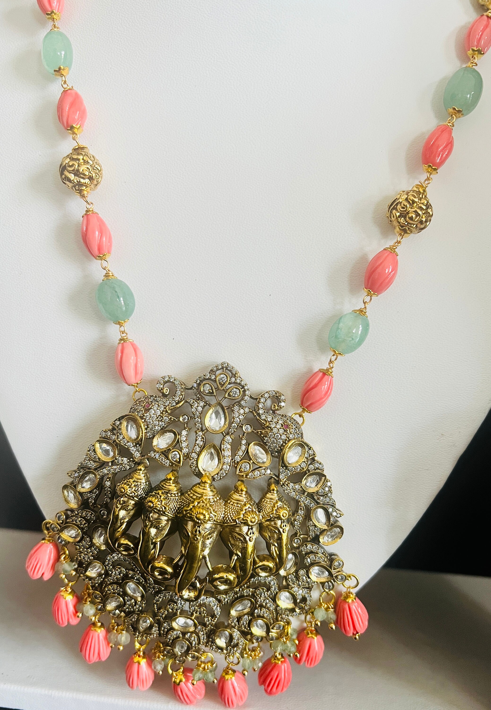 Mossanite Studded Taiwan Tulip Beads Midlength Set With 5 Faced ...