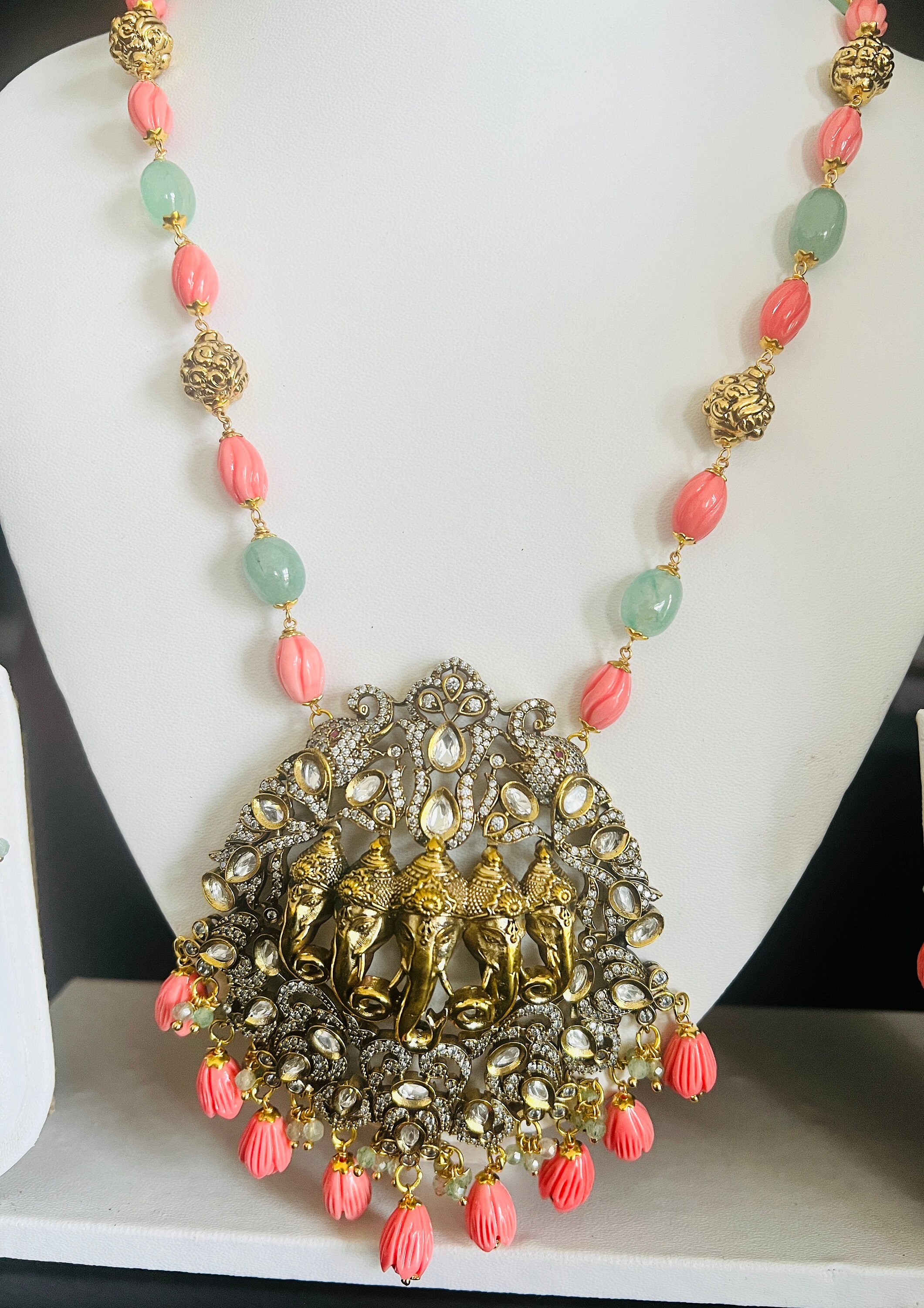 Mossanite Studded Taiwan Tulip Beads Midlength Set With 5 Faced ...