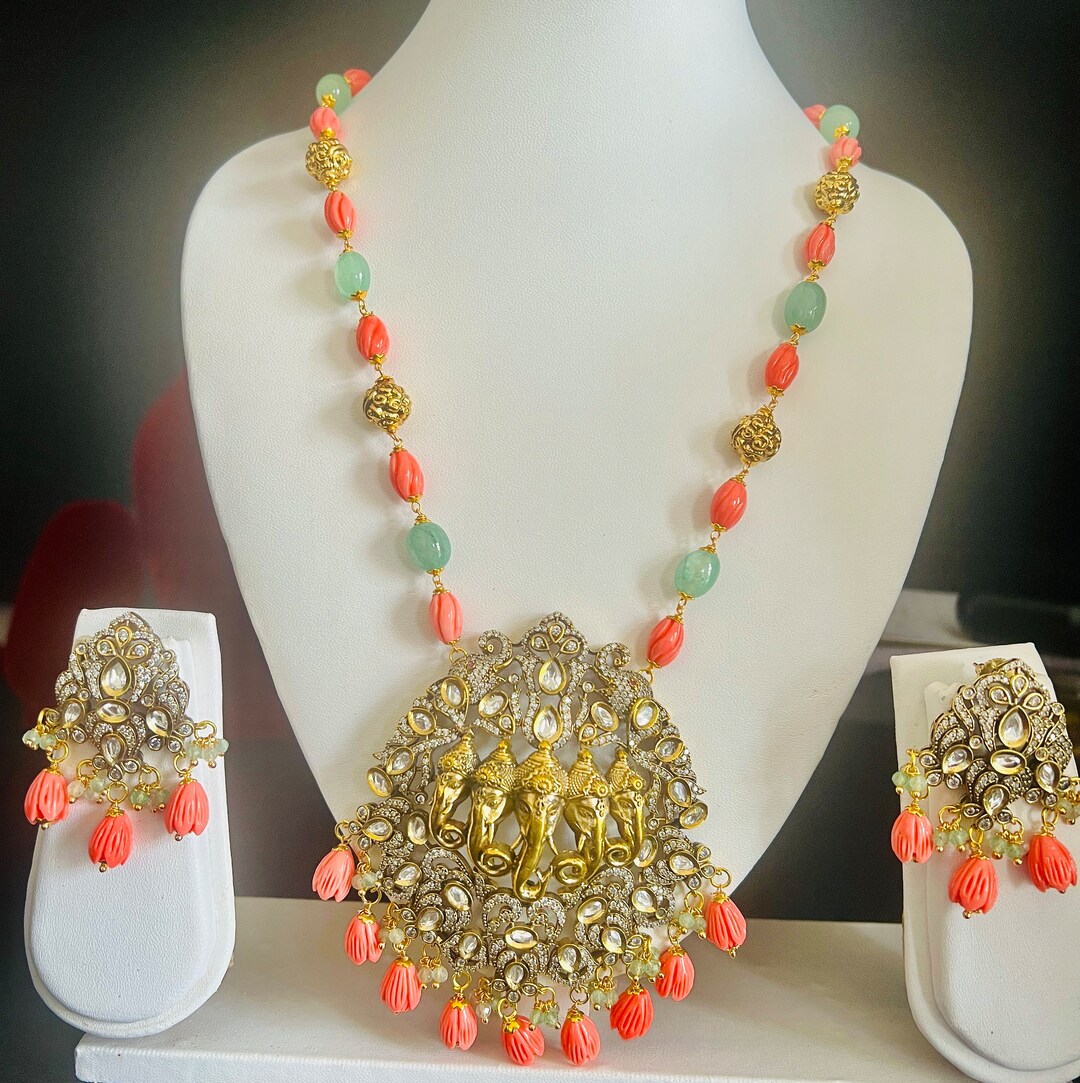 Mossanite Studded Taiwan Tulip Beads Midlength Set With 5 Faced ...