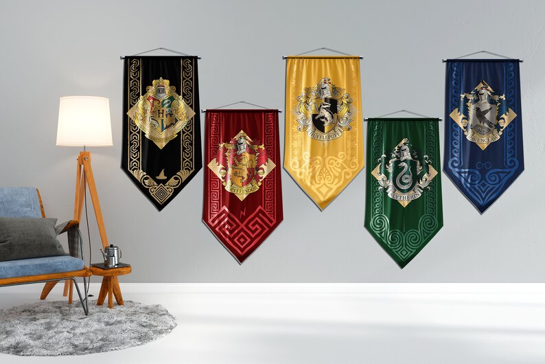 Big Size 5 Pieces Hanging Hogwarts, Gryffindor, Hufflepuff, Slytherin ...