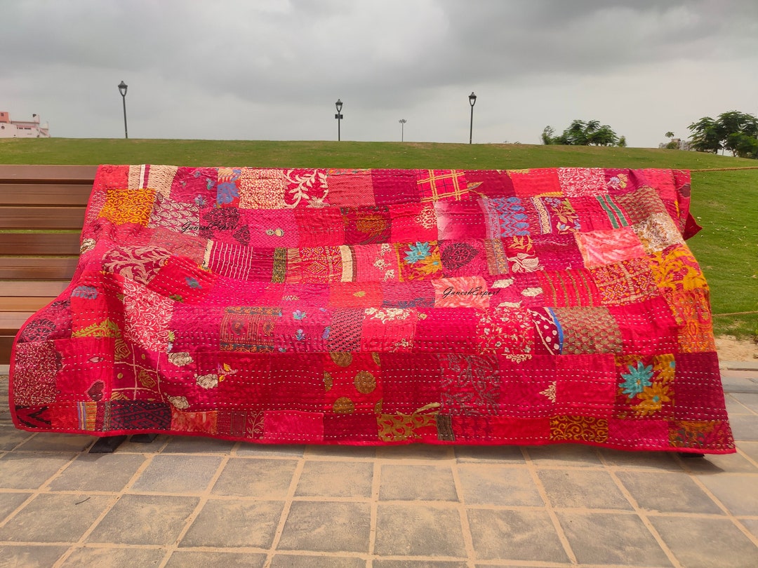Indian Patchwork Quilt Vintage Kantha Quilt Handmade Bedspread Quilt ...