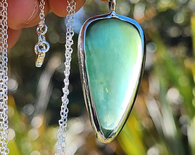 Rare New Zealand Bowenite/ Tangiwai Pendant - Etsy