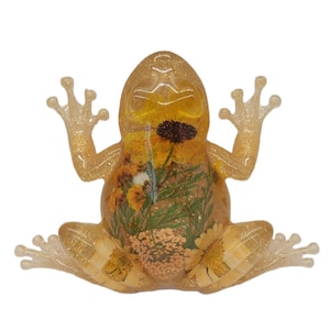 Resin Frog With Real Flowers - Etsy